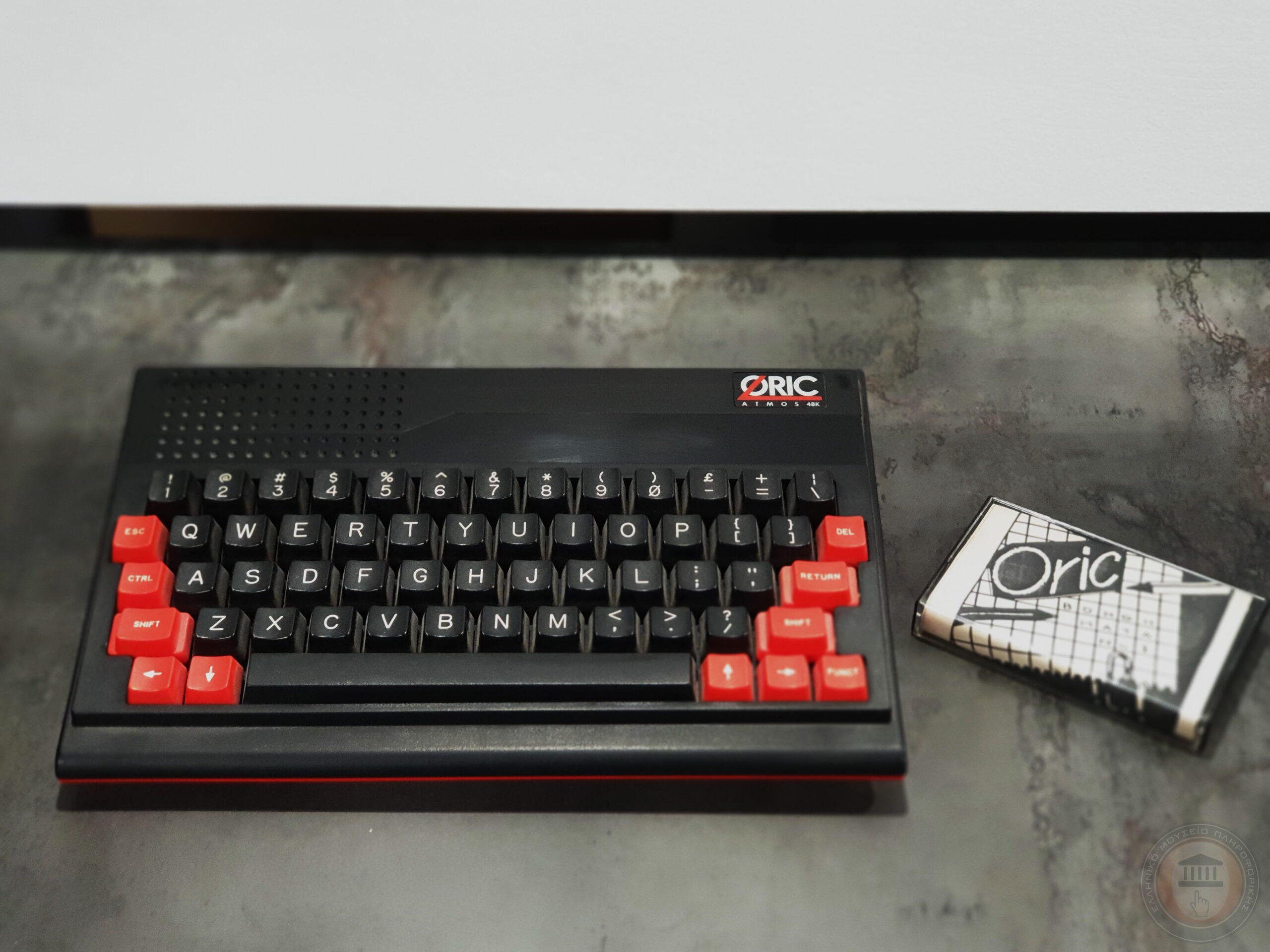 Κυκλοφόρησε ο υπολογιστής Oric Atmos - Ελληνικό Μουσείο Πληροφορικής