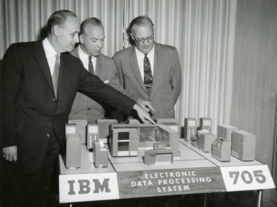 Γεννήθηκε ο Cuthbert Hurd, βοήθησε την IBM να αναπτύξει τους πρώτους ...